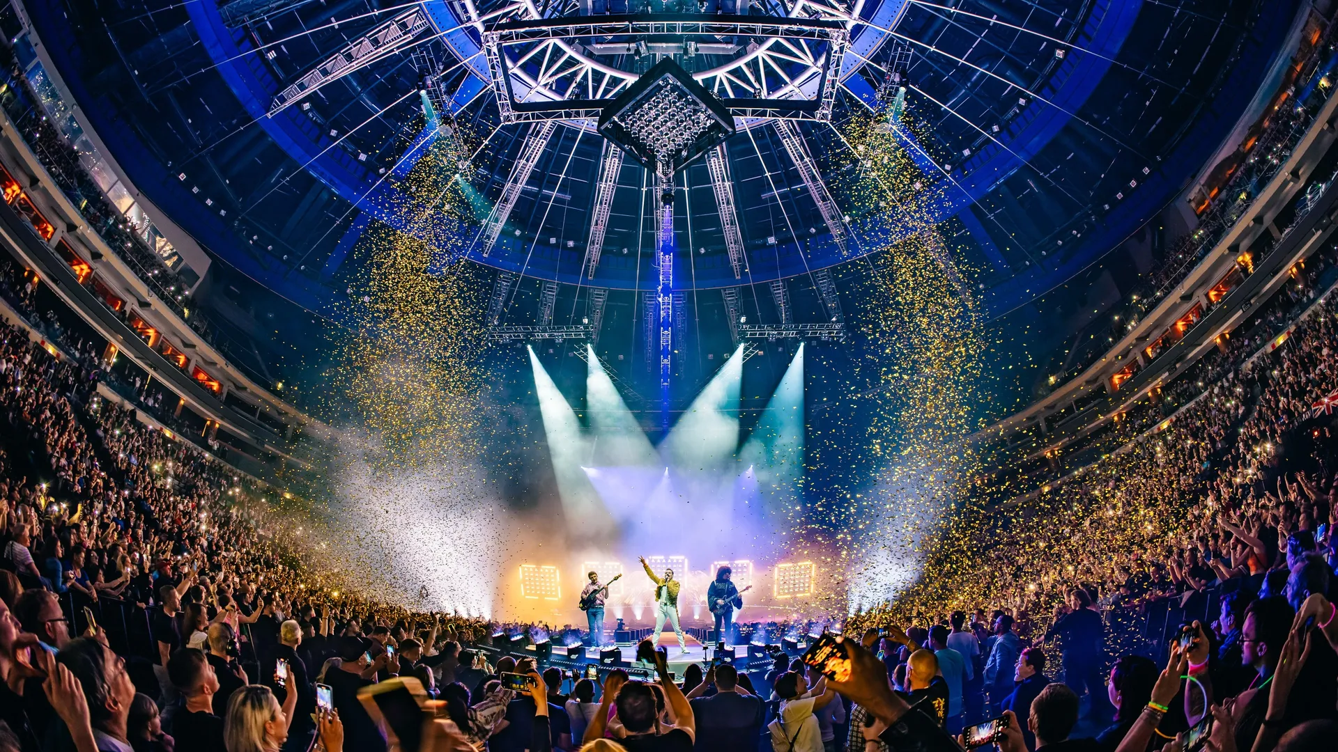 QUEENIE.cz - world Queen tribute band